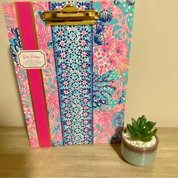 Lilly Pulitzer | Accessories | Lilly Pulitzer Clipboard Folio In ...